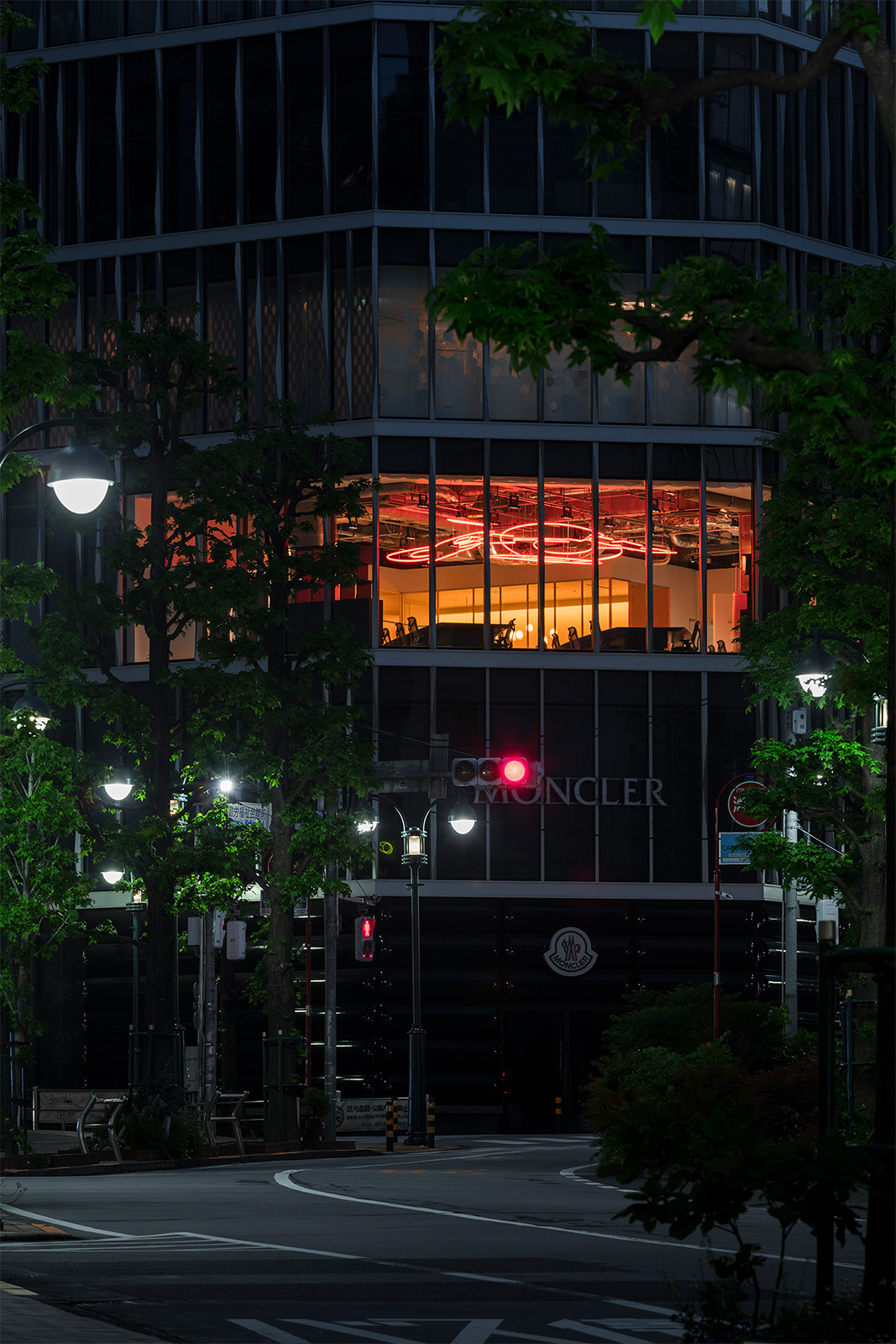 WONDERTRUNK AND CO. SHIBUYA - PROJECTS | I IN